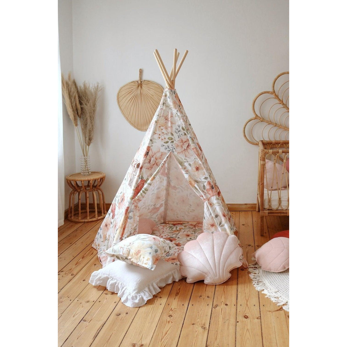 “Flower Power” Teepee Tent – Cozy Nursery