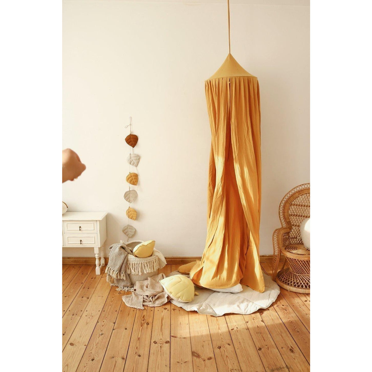 “Ochre” Canopy – Cozy Nursery