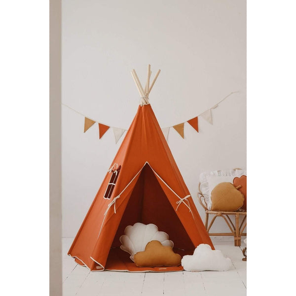 “Red Fox” Teepee Tent – Cozy Nursery