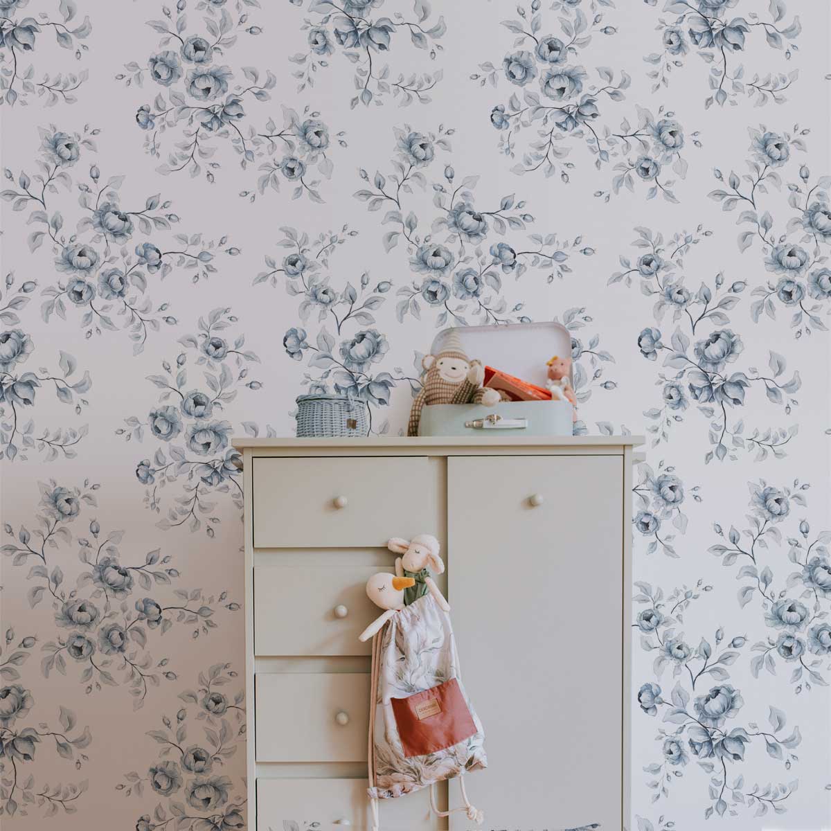 Rose Wallpaper – Cozy Nursery